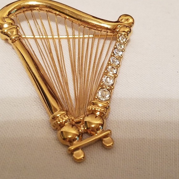 Jewelry | Vtg Gold Tone Harp Pin Brooch With Rhinstones | Poshmark